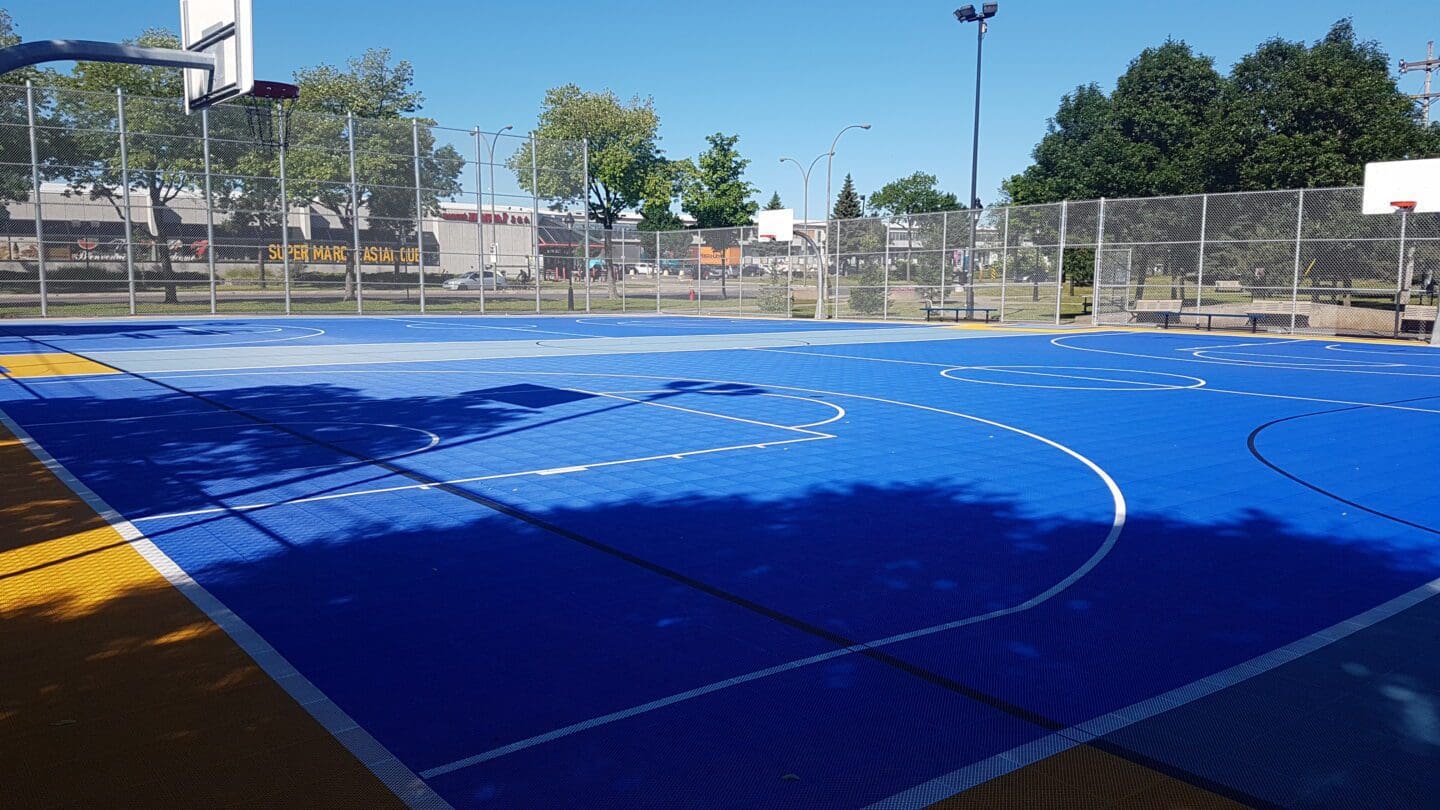 Parc Ovila-Légaré, terrains de basketball, Villeray-Saint-Michel-Parc ...