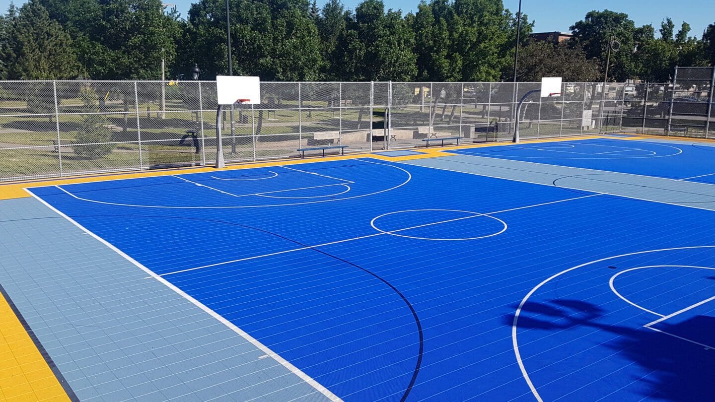 Parc Ovila-Légaré, terrains de basketball, Villeray-Saint-Michel-Parc ...